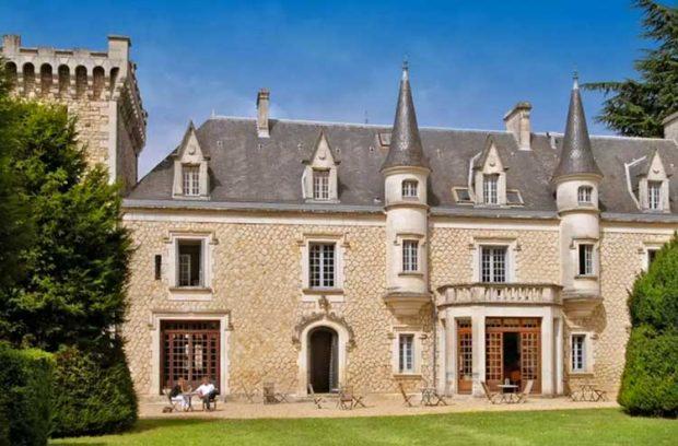 French Châteaux to Rent on Airbnb | Castles for rent in France