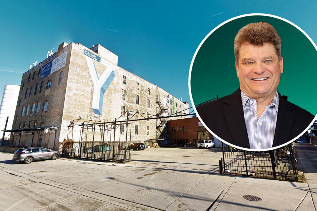 John Novak Strengthens Grip on Chicago River
